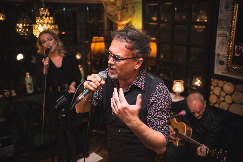 Gibonni Nastupa U Areni Zagreb Za Dan žena Glazba Hr