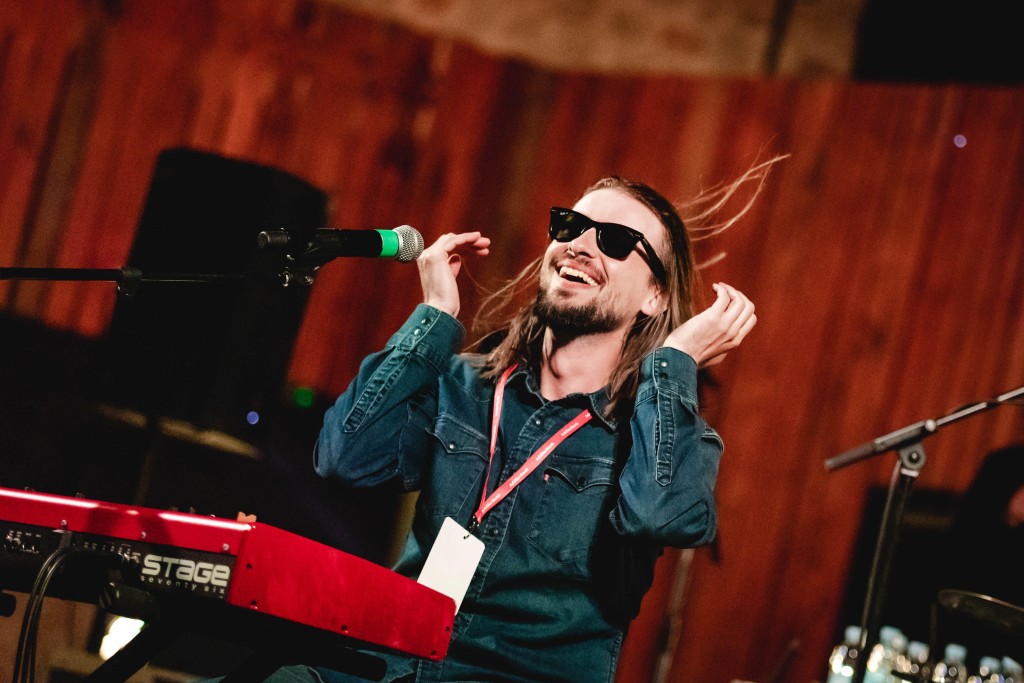 J.R. August za mjesec dana nastupa u rodnom Zaboku - Glazba.hr